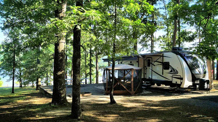 Discover Family Fun and Scenic Beauty at Choctaw Park near Clinton, AR